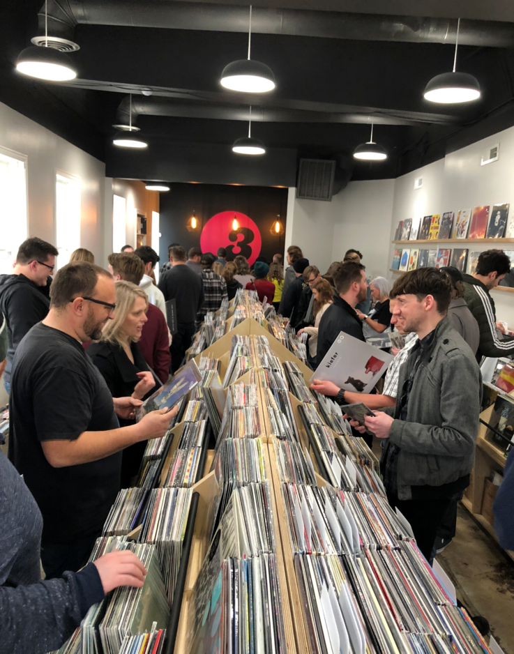 3hive Record Lounge turns tables in Provo | News, Sports, Jobs - Daily ...